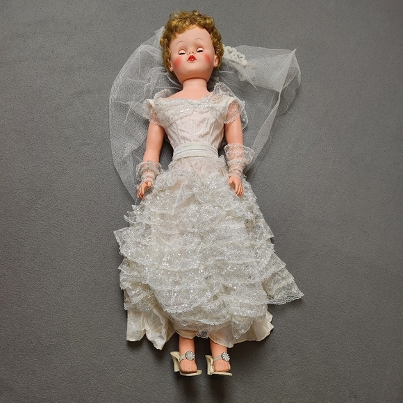 Vintage | Toys | 96s Betty The Beautiful Bride Doll Vintage 30 Rare ...